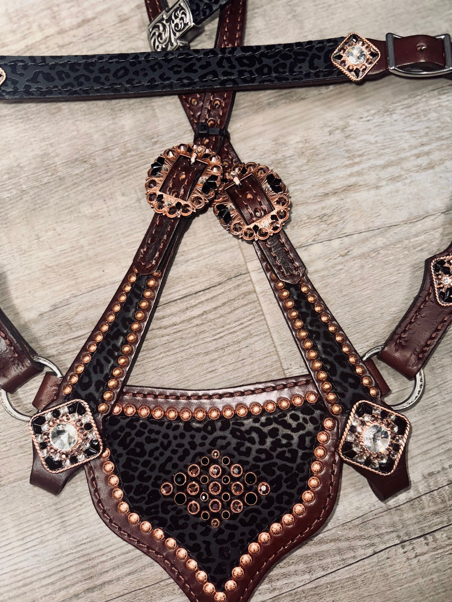 Rockn’ Wilsons Gladiator Black Cheetah w/ Rope Edge Conchos – Jopps Tack